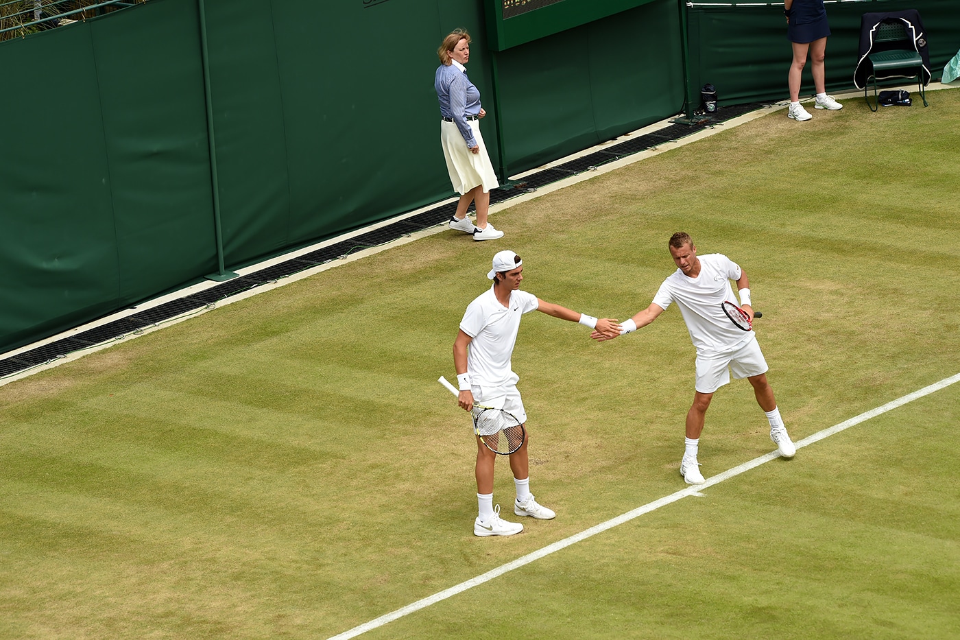 Hewitt keeps campaign alive in the doubles - The Championships ...