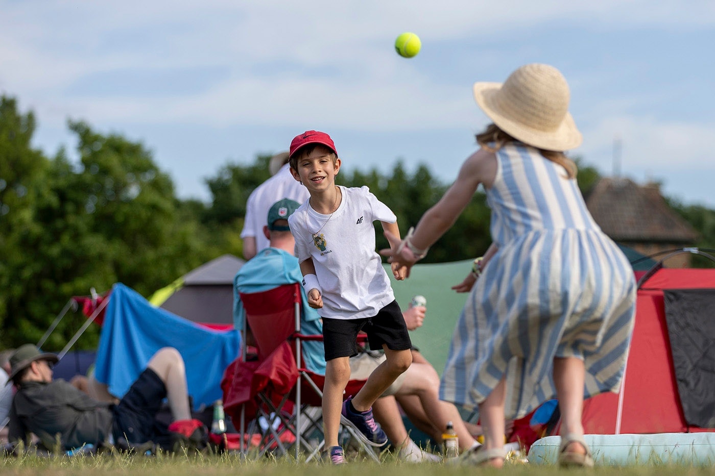 Worth the Wait: Wimbledon Queue - The Championships, Wimbledon ...