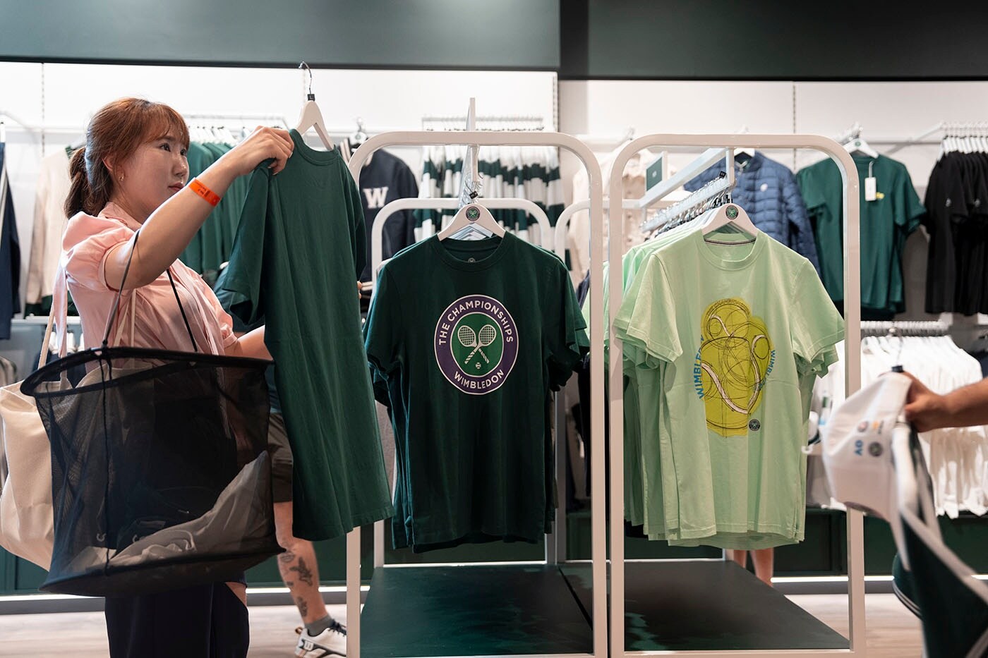 JL108113-405409__048_010725 - The Championships, Wimbledon - Official Site by IBM