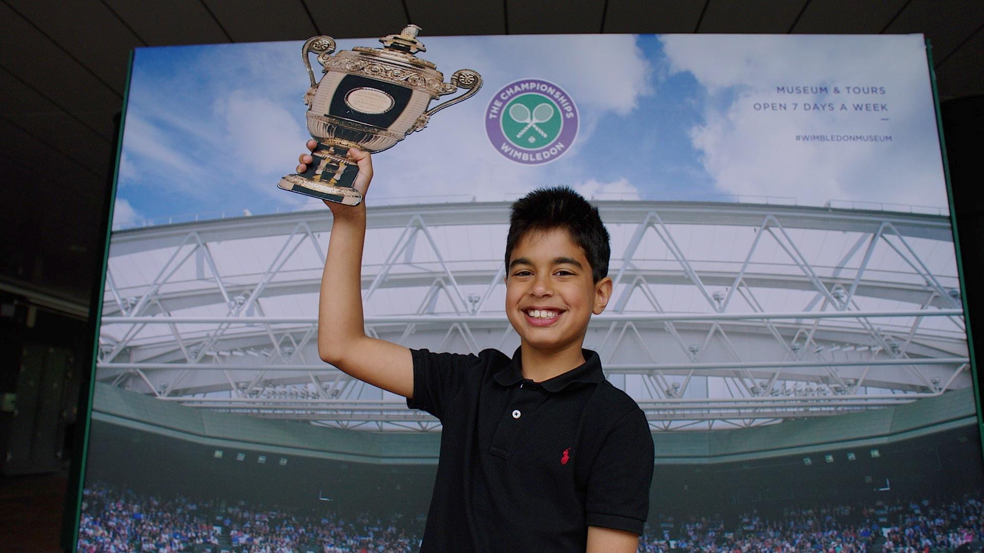 MuAwwizsmilingwithtrophy - The Championships, Wimbledon - Official Site ...